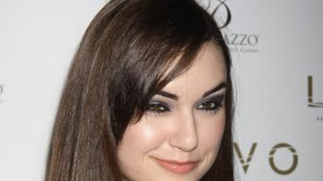 Sasha Grey Beberkan Bahwa Hollywood Lebih Mengerikan Dari Idustri Film