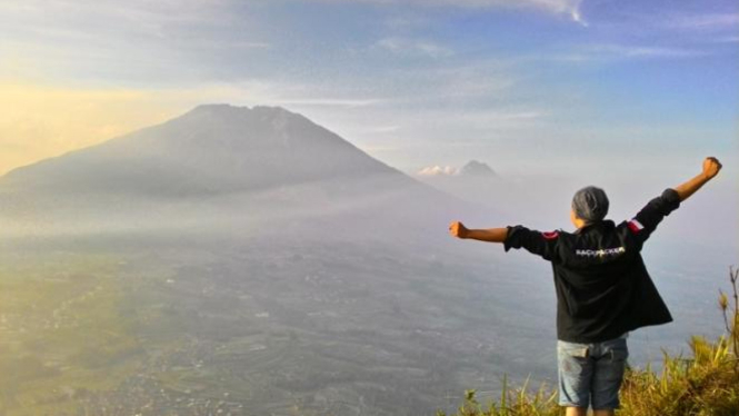 Gunung Andong Magelang Cocok Bagi Pendaki Pemula