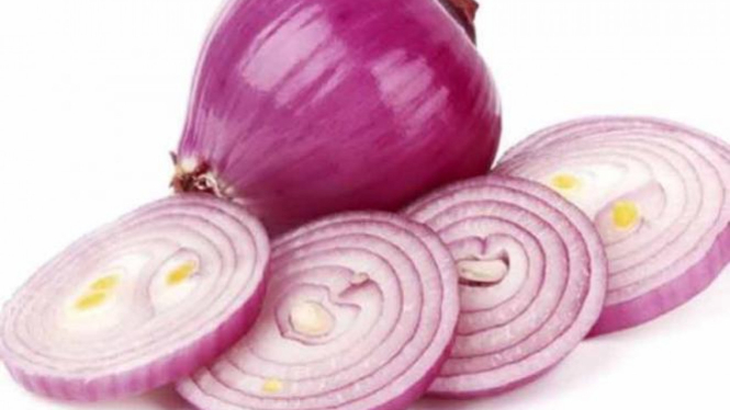 Bikin Bau Tapi Ini Khasiat Makan Bawang Merah Mentah