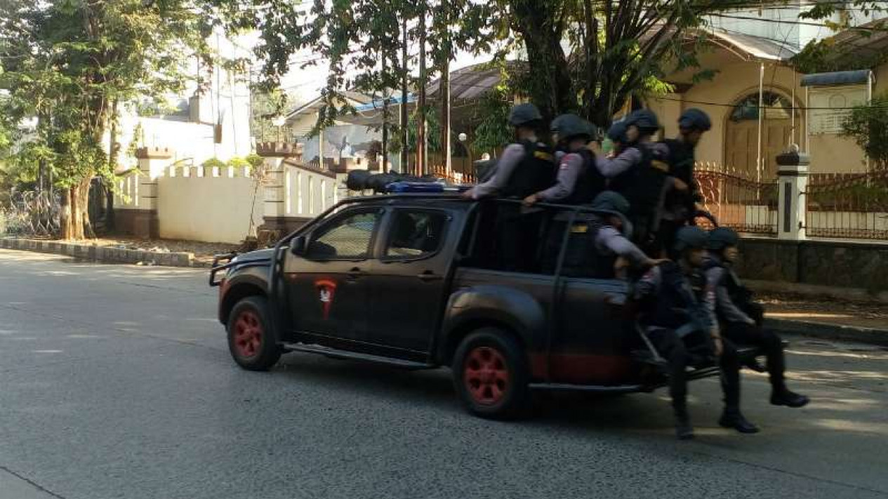 Foto Makanan Napi Diduga Pemicu Rusuh Mencekam di Mako Brimob Foto Makanan Napi Diduga Pemicu Rusuh Mencekam di Mako Brimob