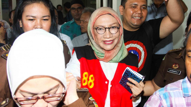 Siap Dipenjara, Ratna Sarumpaet Singgung Kasusnya Kental Politik Siap Dipenjara, Ratna Sarumpaet Singgung Kasusnya Kental Politik