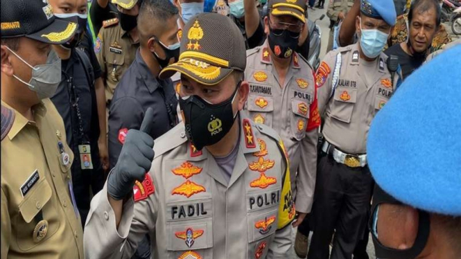 Kapolda Metro Irjen Fadil Ancam Mau Bikin Kapolsek Meriang Kapolda Metro Irjen Fadil Ancam Mau Bikin Kapolsek Meriang