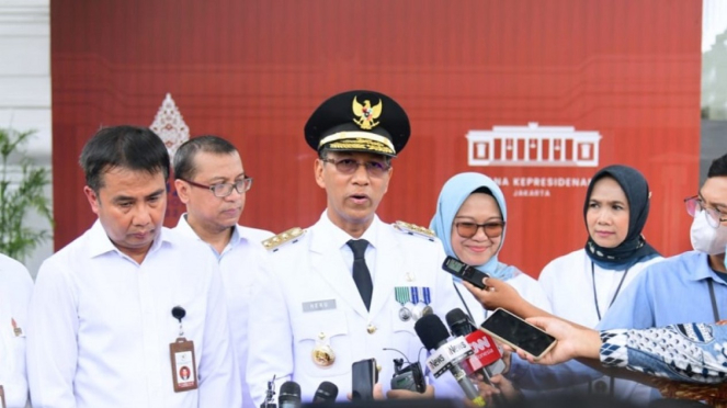 Pj Gubernur Jakarta Buka Opsi WFH untuk Urai Kemacetan Akibat Banjir Pj Gubernur Jakarta Buka Opsi WFH untuk Urai Kemacetan Akibat Banjir