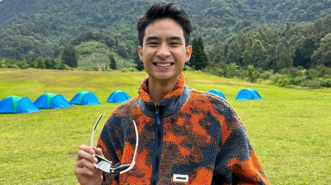 Devano Danendra Disebut Murtad, Suami Iis Dahlia Ungkap Kesedihan ... Devano Danendra Disebut Murtad, Suami Iis Dahlia Ungkap Kesedihan ...