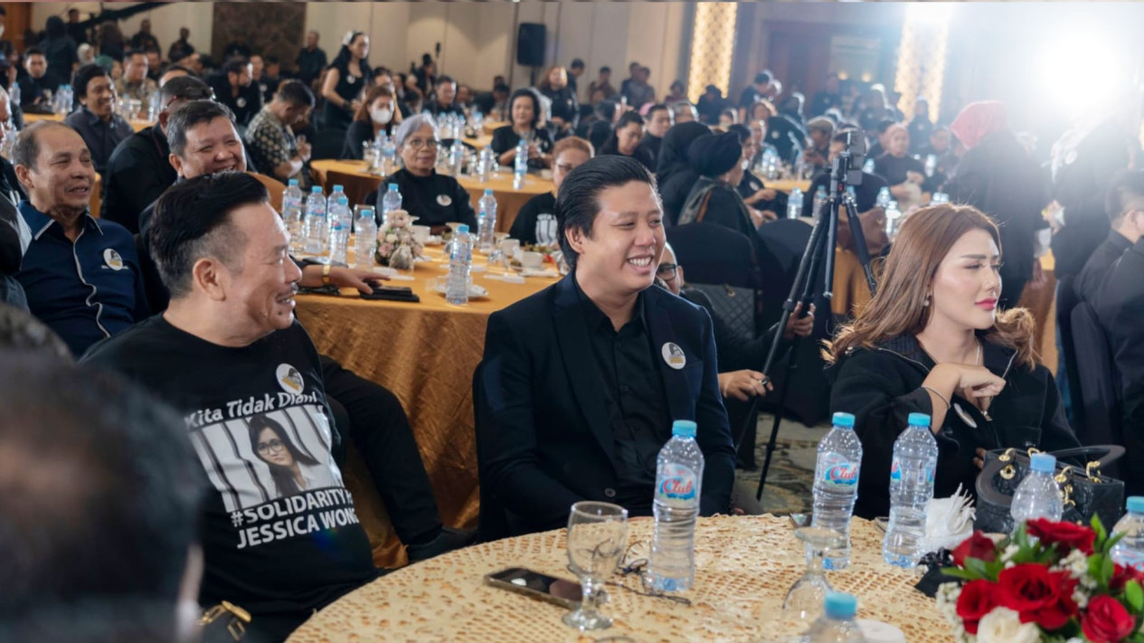 Foto Tuntut Keadilan, Otto Hasibuan dan Rey Utami Gelar Doa Bersama ...