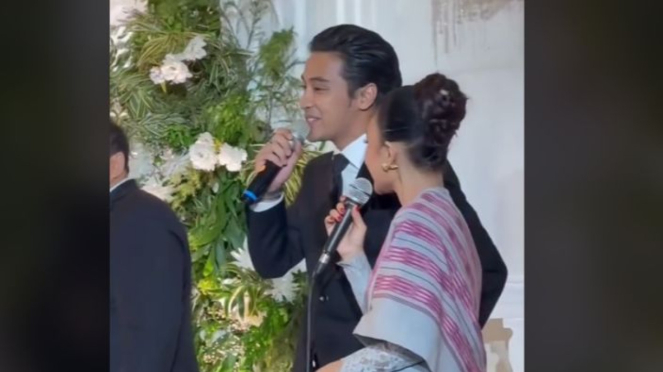 Terpopuler Dian Sastro Dicecar Rocky Gerung Abidzar Duet Dengan Yuni Shara