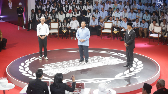 Adu Gaya Outfit Capres dan Cawapres di Debat Putaran Pertama, Siapa ... Adu Gaya Outfit Capres dan Cawapres di Debat Putaran Pertama, Siapa ...